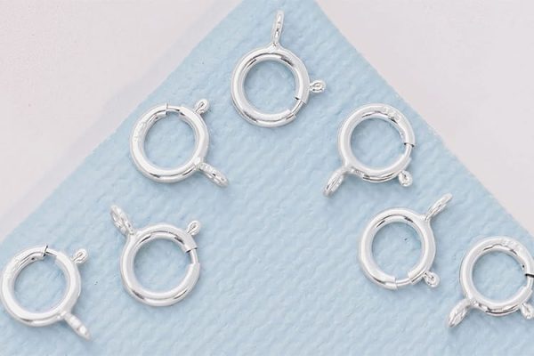 Spring Ring Clasps: All You Need to Know - The Plumb Club