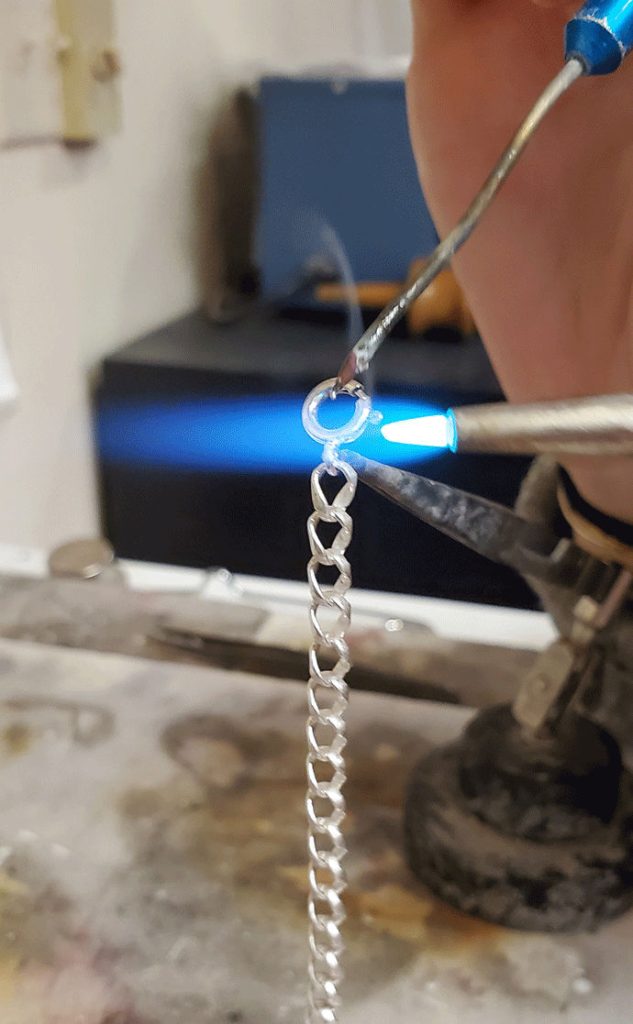 Spring Ring Clasps: All You Need to Know - The Plumb Club